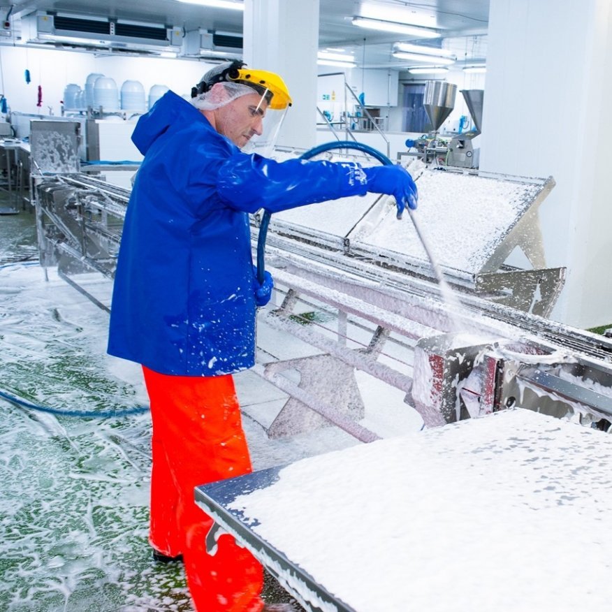 Food And Beverage Processing Surface Cleaning | Kersia UK